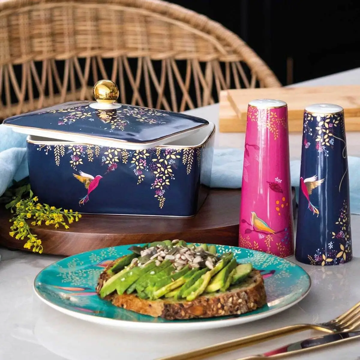 Set solnita si pipernita din portelan, Portmeirion, Sara Miller x ...